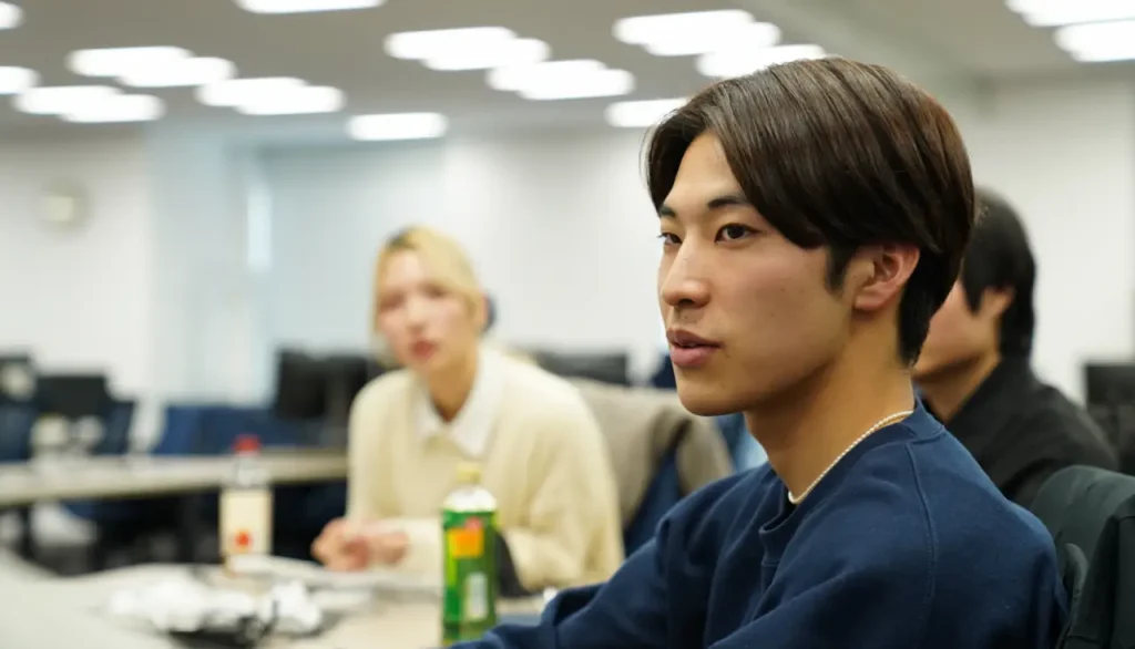 ZENB HOLDINGS | 「ZENB HOLDINGS」は、100年、300年後のすべての人の幸せに貢献するために、「金融」「経営」「生活」領域から日本、世界を支え、仲間とともに未来を ...