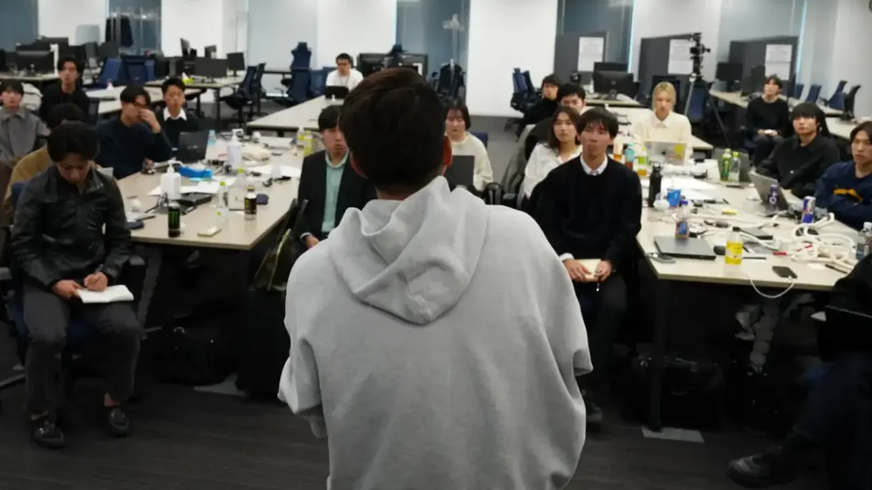 ZENB HOLDINGS | 「ZENB HOLDINGS」は、100年、300年後のすべての人の幸せに貢献するために、「金融」「経営」「生活」領域から日本、世界を支え、仲間とともに未来を ...